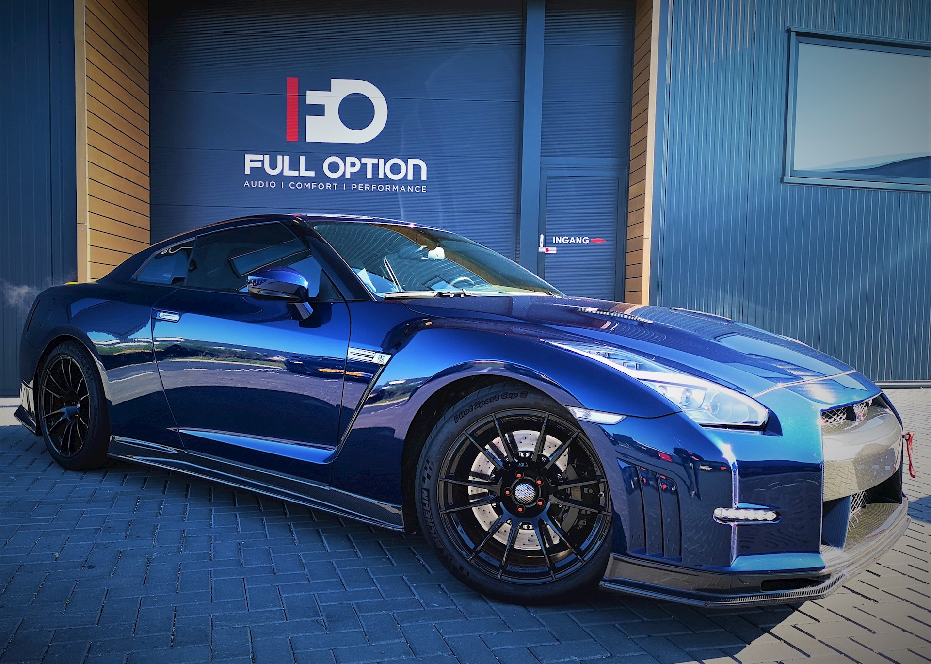 Nissan GT-R R35 | FULL OPTION